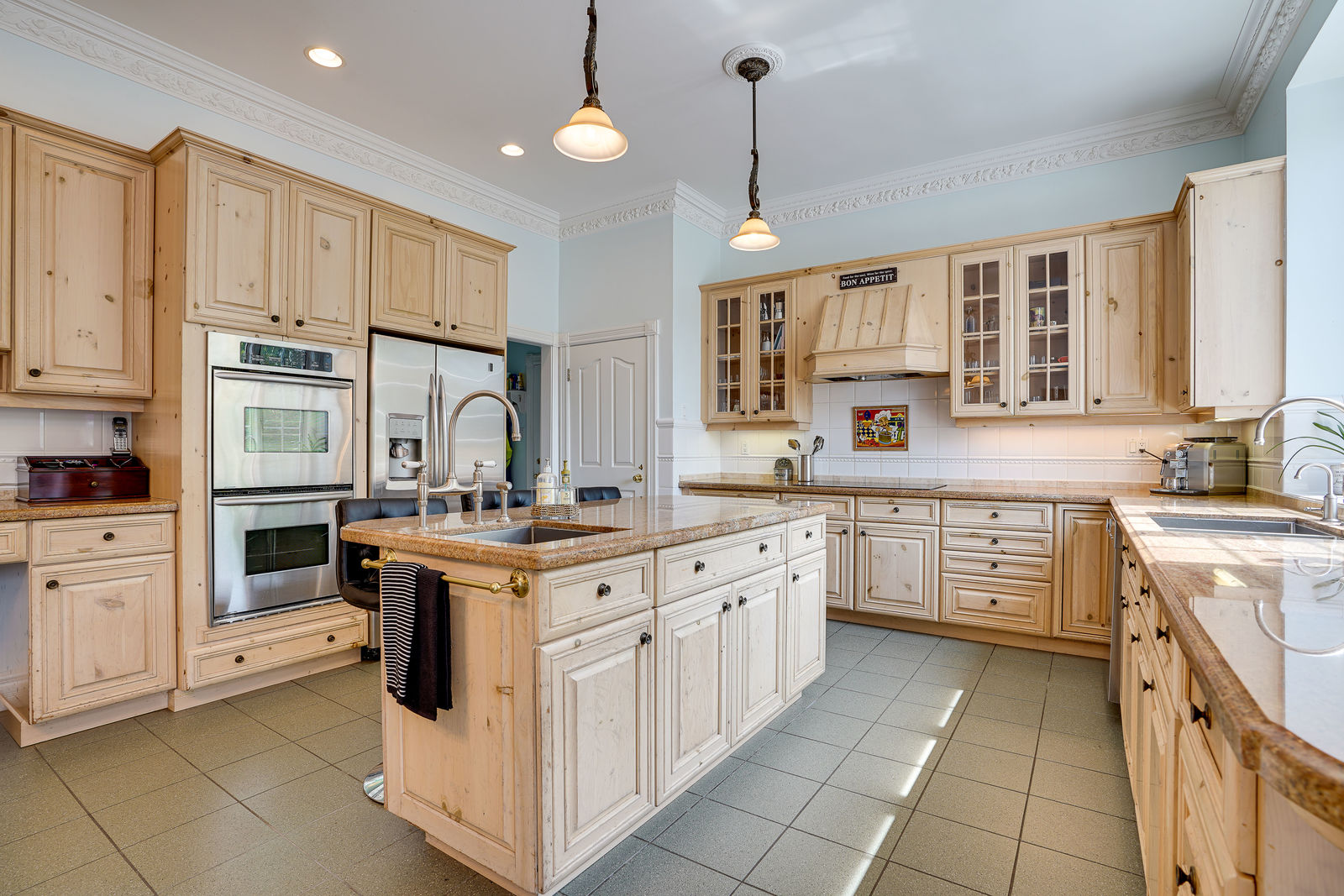 Welcome to Caledon Manor